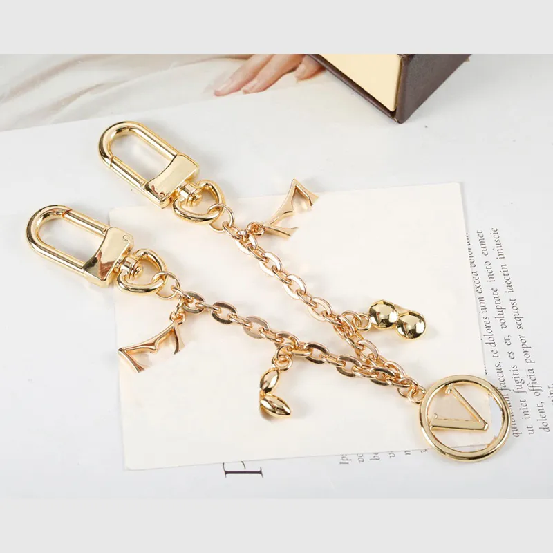 High End V Shaped Key Chain For Men And Women Pink Love 1:1 Quality ...