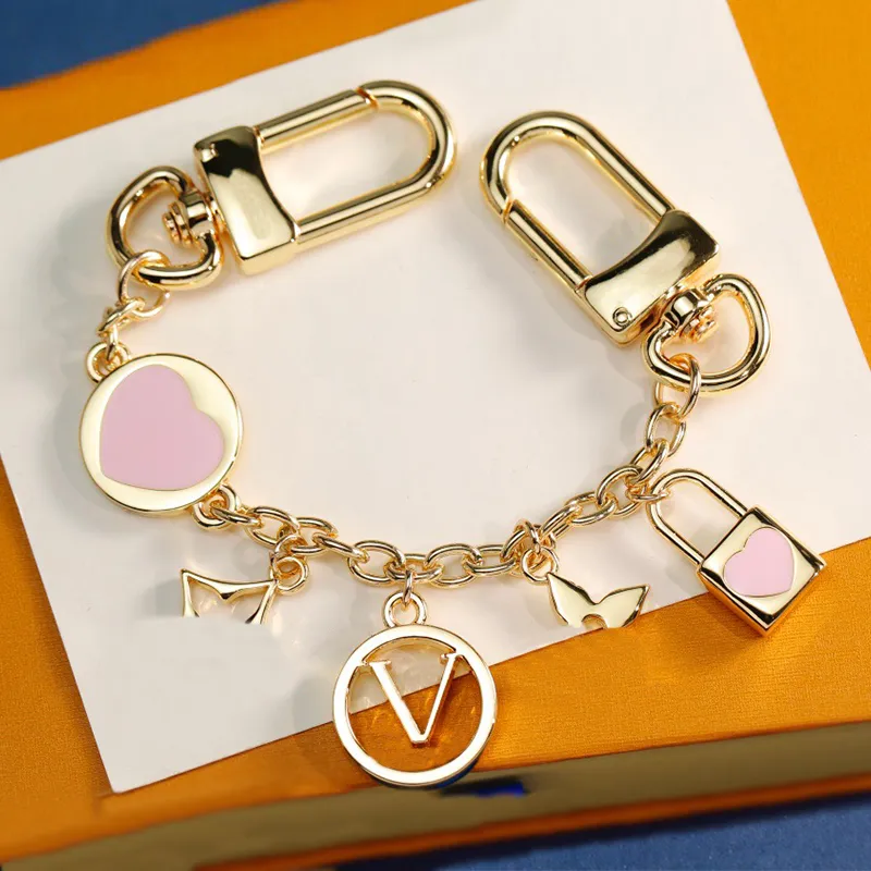 High End V Shaped Classic Womens Key Chain For Men And Women 2021 New ...