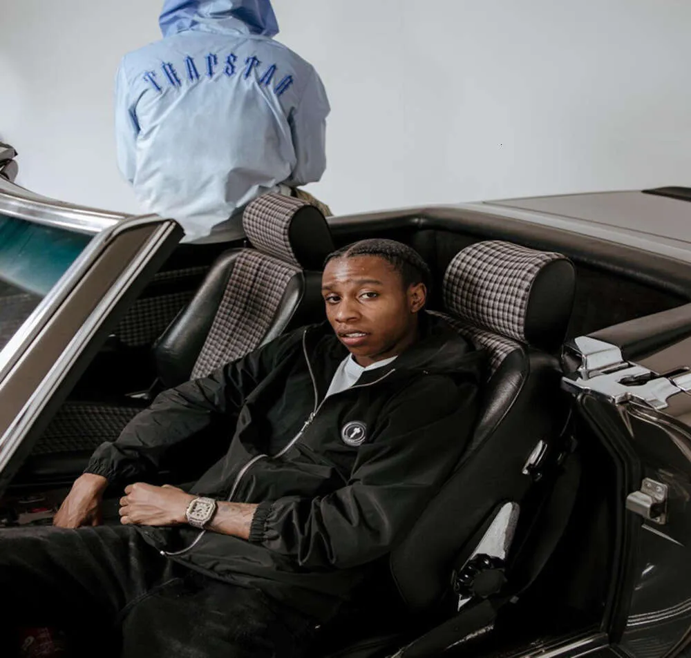 Trapstar Mens Windbreaker: Black Irongate, Embroidered Letters, Zipper ...