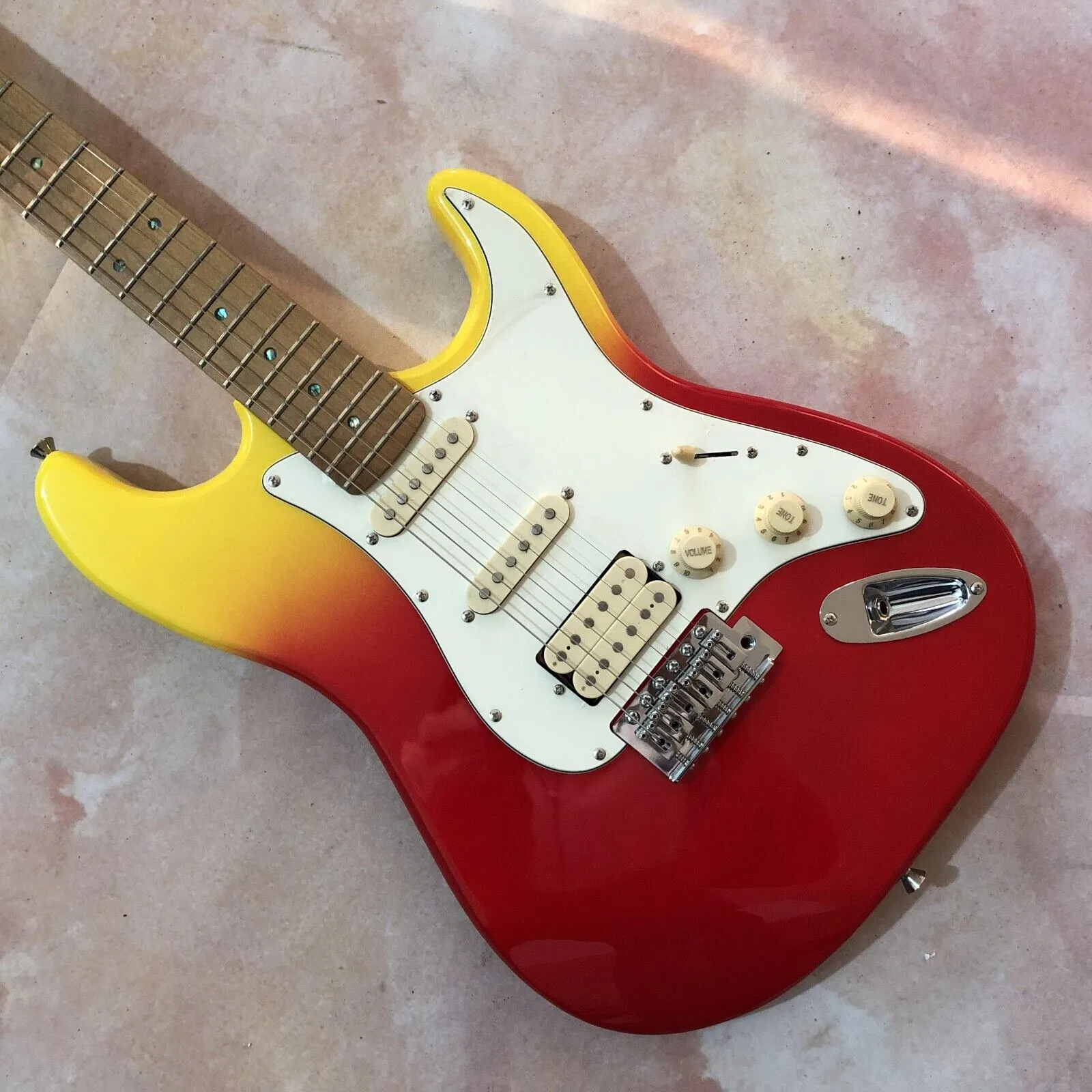 Electric Guitar 6 String Tremolo System: Basswood Body, Quick Delivery ...