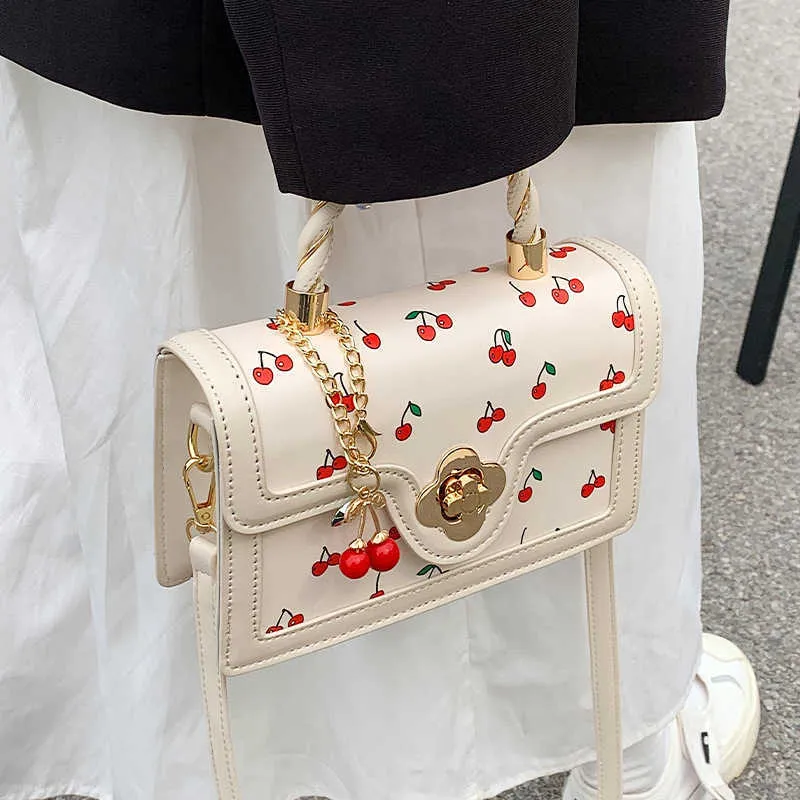 DHgate.com:2024 Trendy Women's Shoulder Bag: High-Quality, Fashionable ...