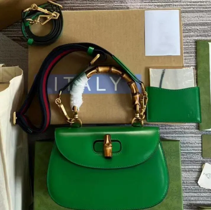 Luxury Leather Designer Tote Bag: Fashionable, Spacious & Stylish Purse ...