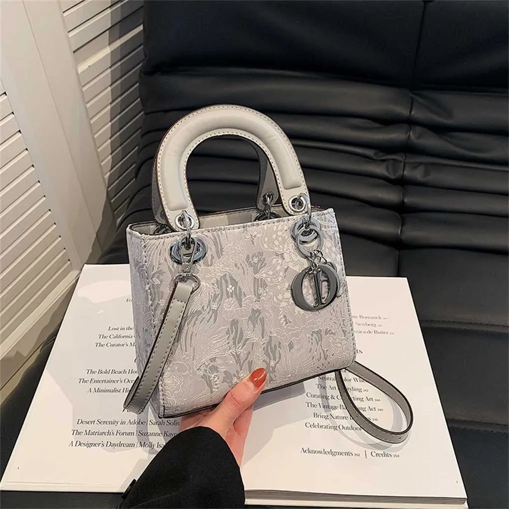 Designer totebag unisex gray polyester PU with zipper closure and ...