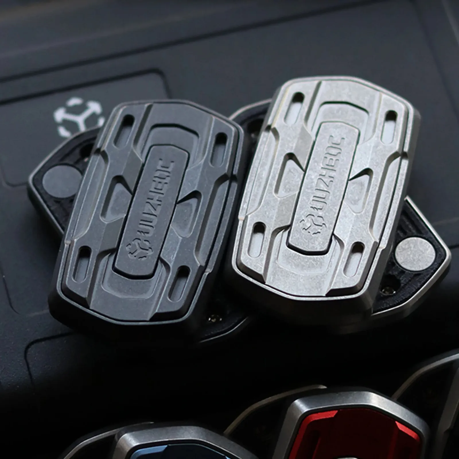 Fidget Metal Spinner: Silver Metal Hand Spinner Fidget Toy For Stress ...