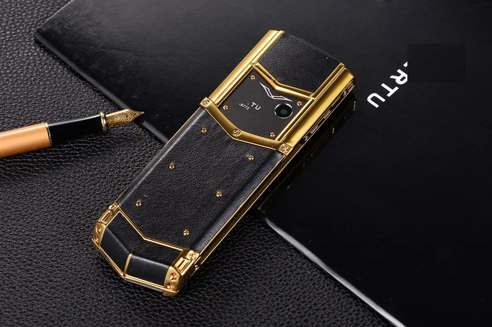 Classic 2G GSM Bar Phone: Handmade Metal Signature Camera & Keyboard ...