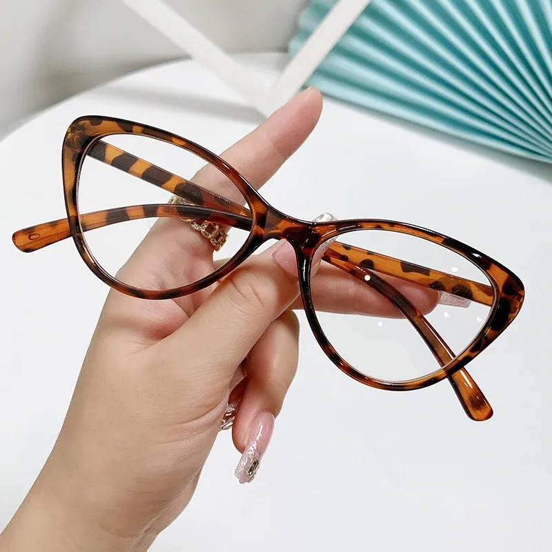 Classic Cat Eye Triangle Frame Anti Blue Light Glasses: Vintage ...