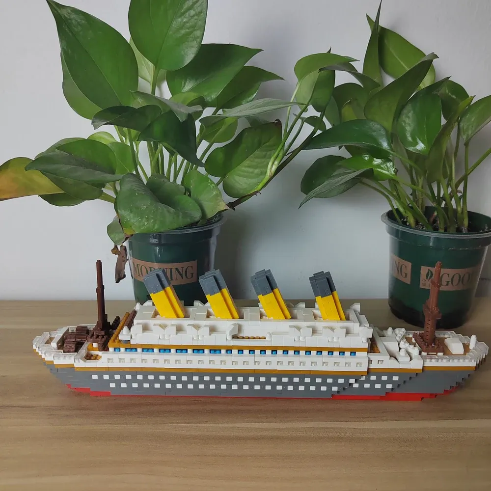 KNEW BUILT Titanic Model Cruise Ship Building Blocks for Adult Micro ...