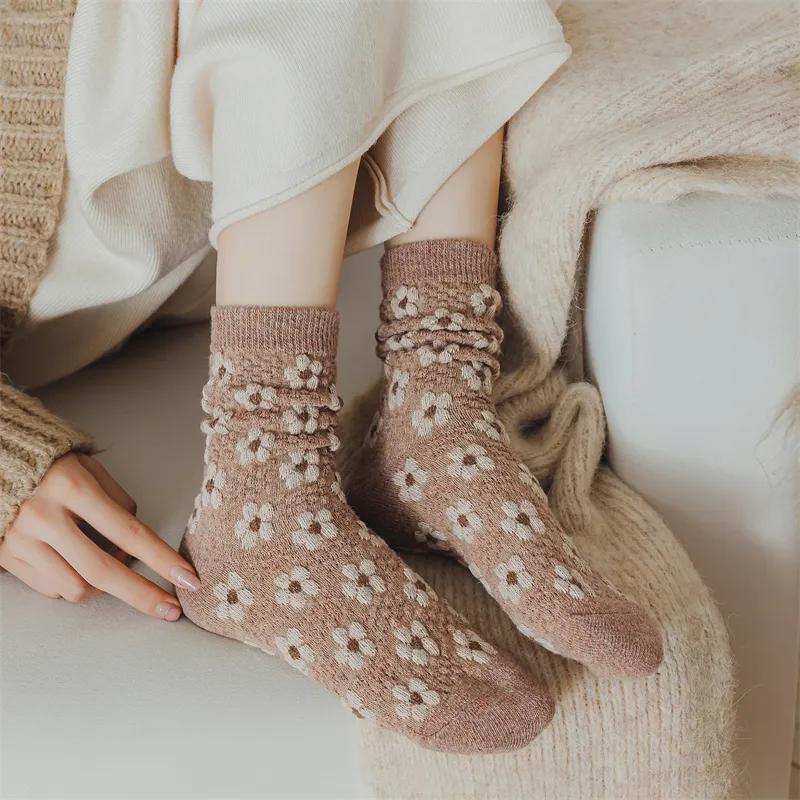 2024Women's Kawaii Wool Winter Socks: Warm Comfy Japanese Style Thicken ...