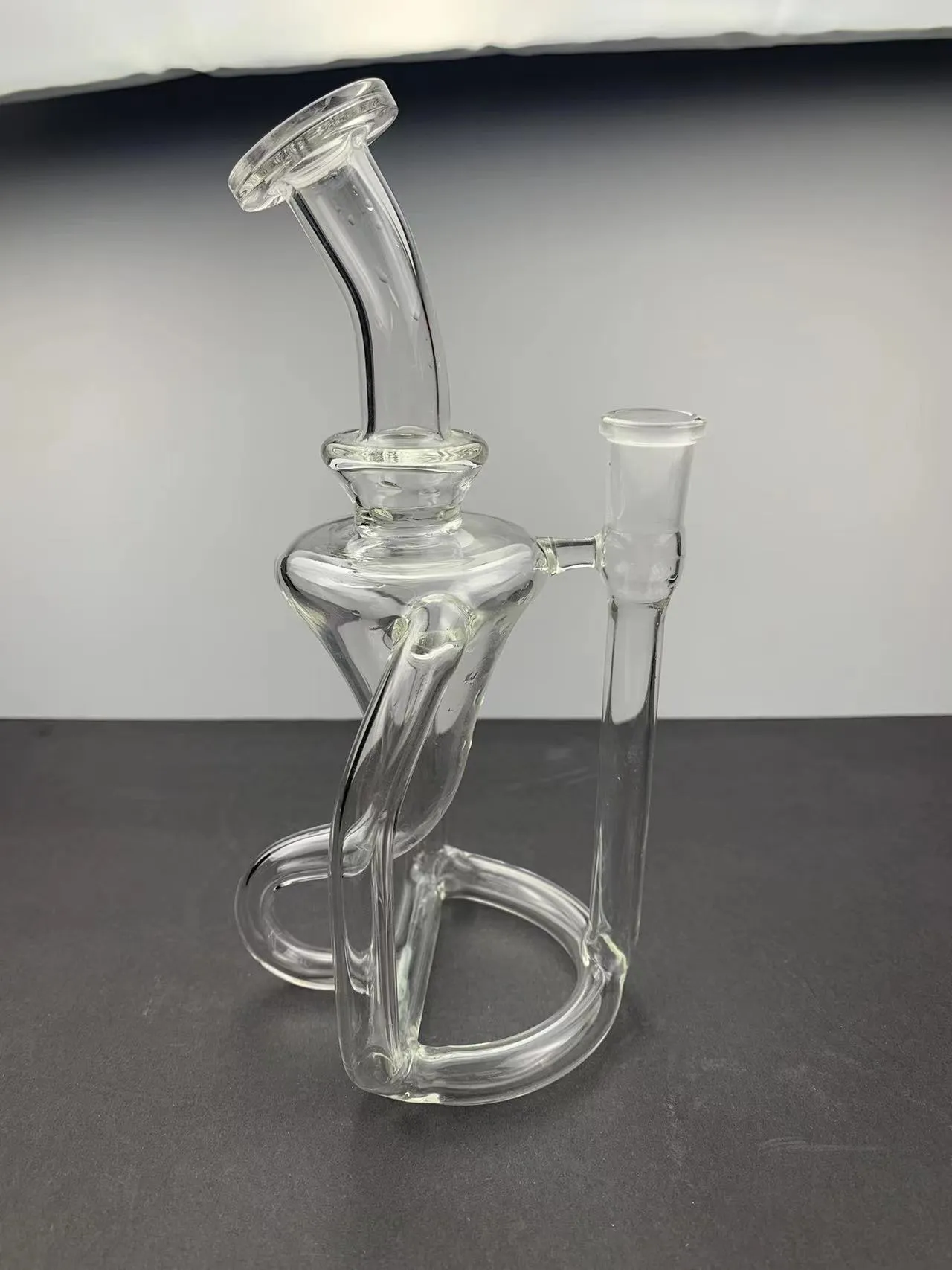 Customizable Gravity Unbreakable Split Glass Bong With Oil Burner And ...