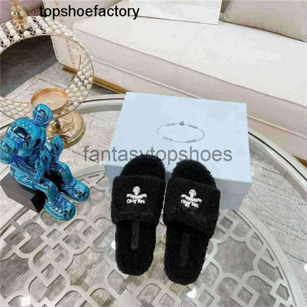 Praddas Pada Prax Prd Flip Slippers Wool Flop Leather Dupe Solid Color ...