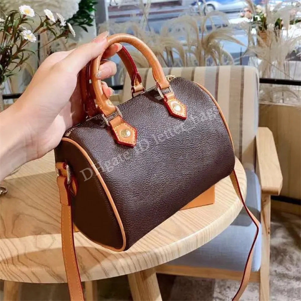 Luxury Barrel Shaped Womens Tote Bag With Crossbody And Clutch Options ...