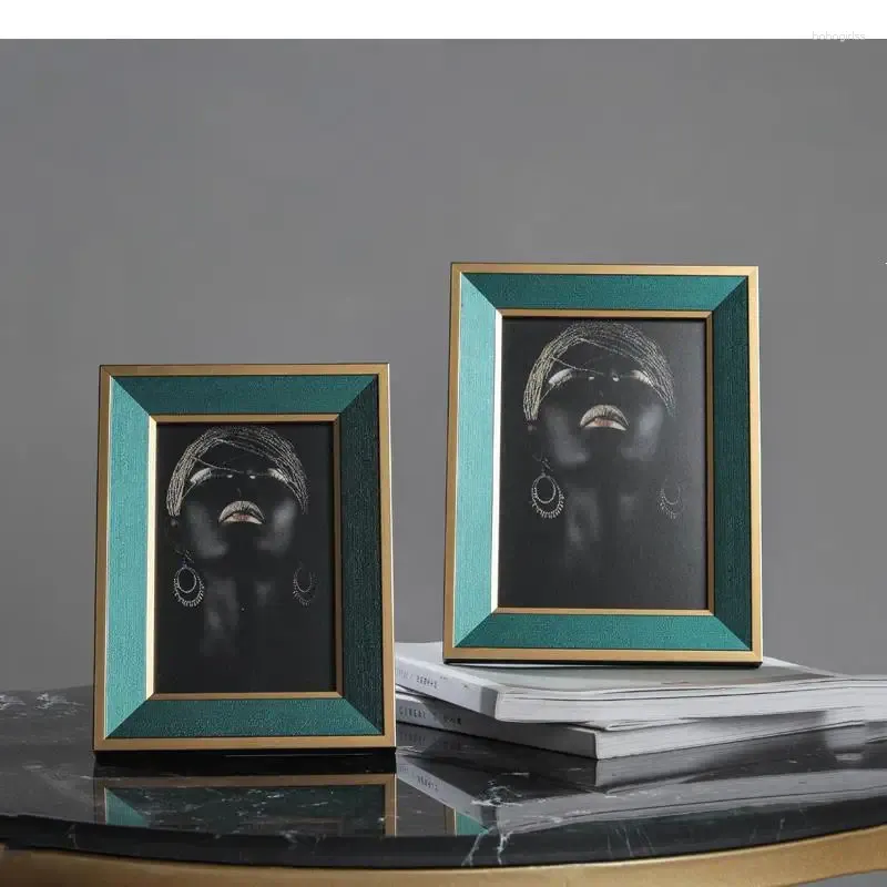 Modern Green Wooden Modern Photo Frame For Desktop Display Dust Proof ...