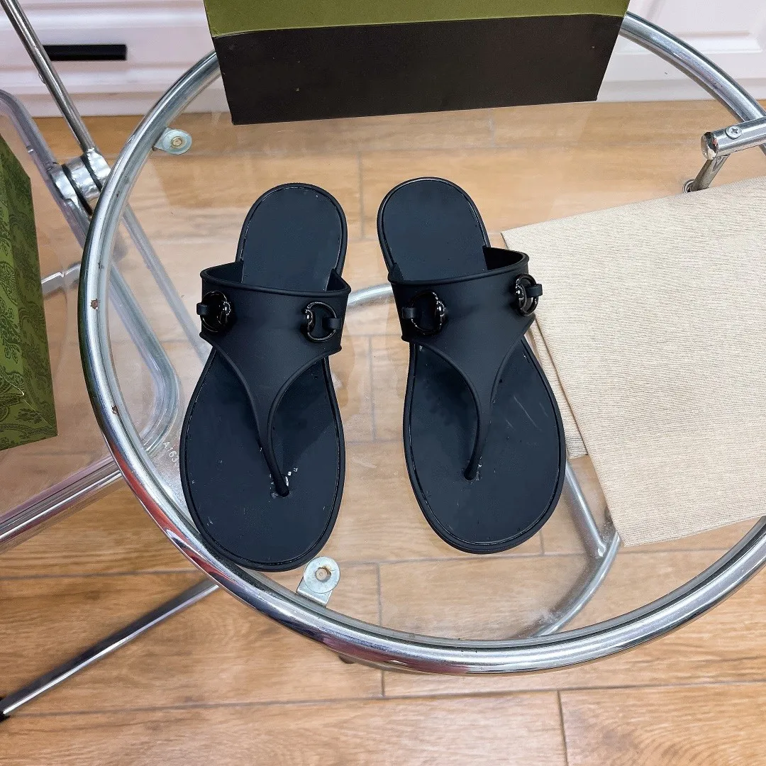Luxury Womens Fashion Thong Slippers With Double Buckle 2022 Catwalk ...