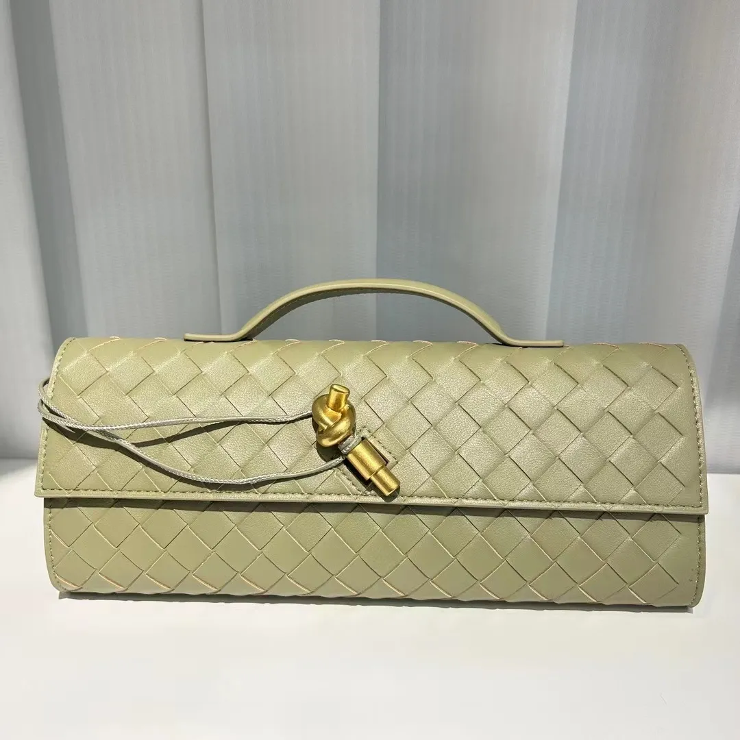 Real 10A Long Clutch Concert Andiamo With Handle Intrecciato ...