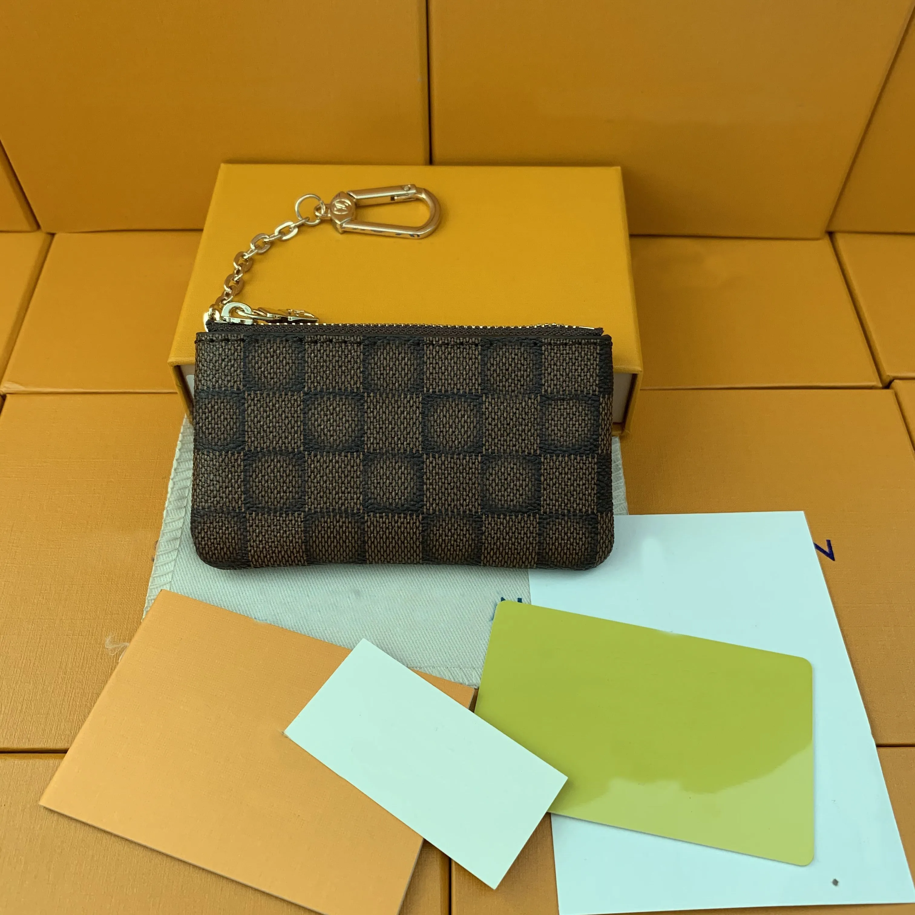 Mid-Length Zippered Wallet: Designer Change Bag Purse with Large Cash ...
