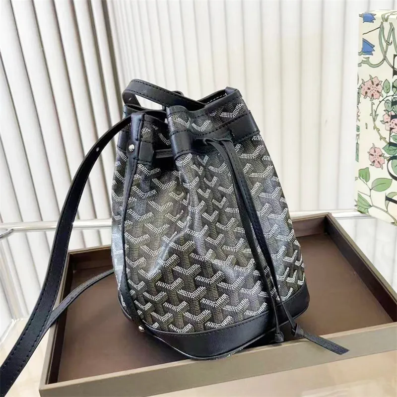 Luxury Leather Handbag Collection - Designer Tote, Crossbody & Clutch ...