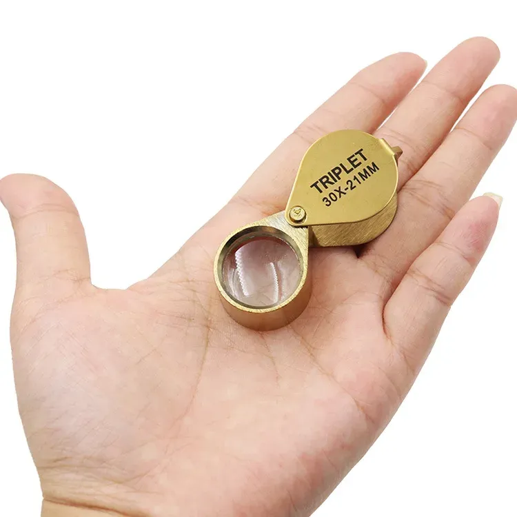 eye candy magnifying