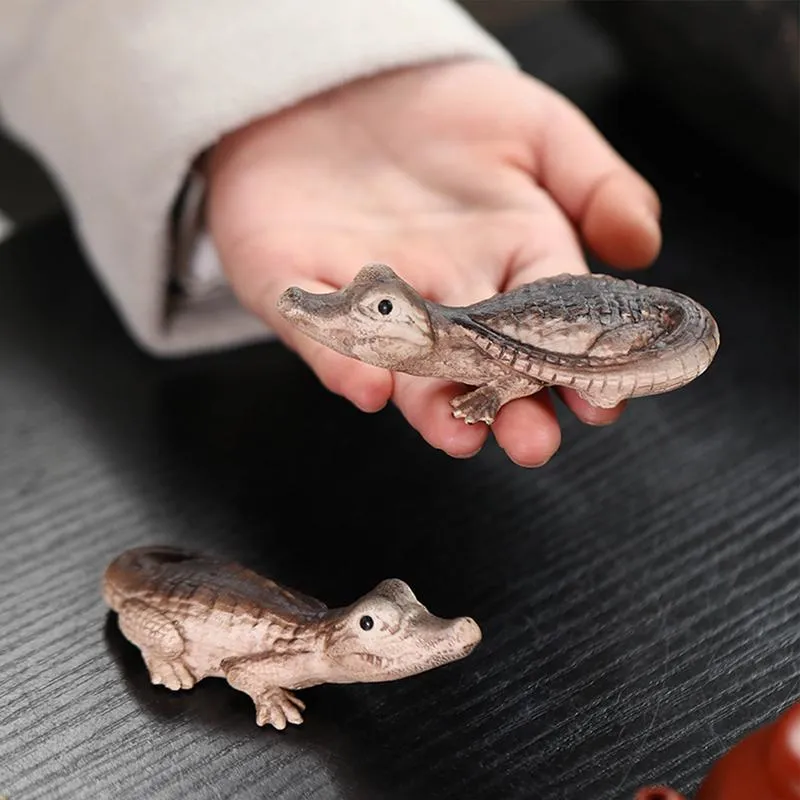 Small Animal Figurines: Miniature Alligator Crocodile Statue, Kung Fu ...