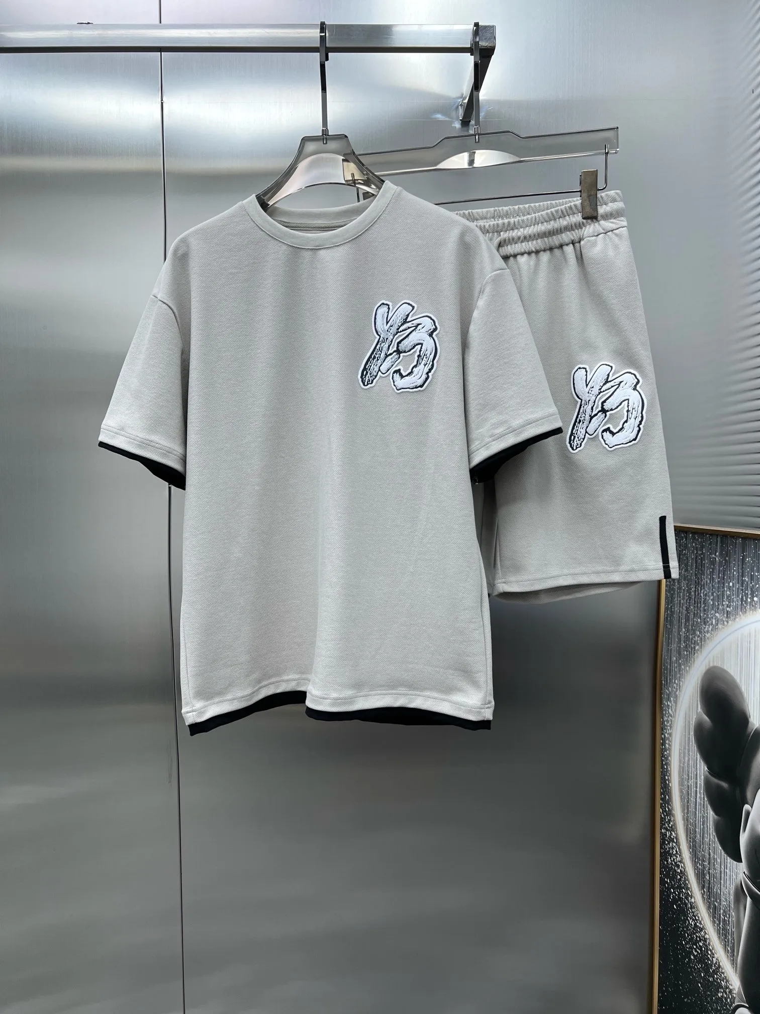 Wholesale Y3 Designer Tracksuit Set Luxury Embroidered Men's And Beige ...