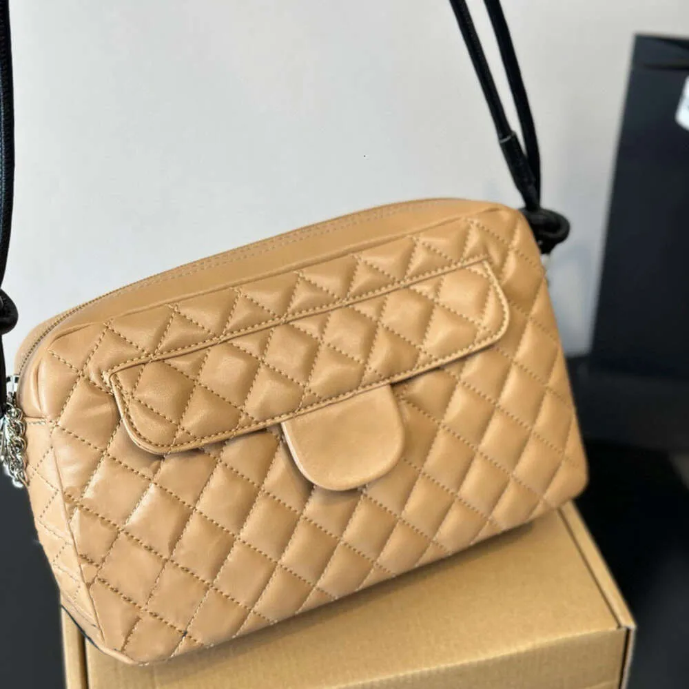 High Quality Designer Diamond Pattern Leather Quilted Laptop Bag For ...