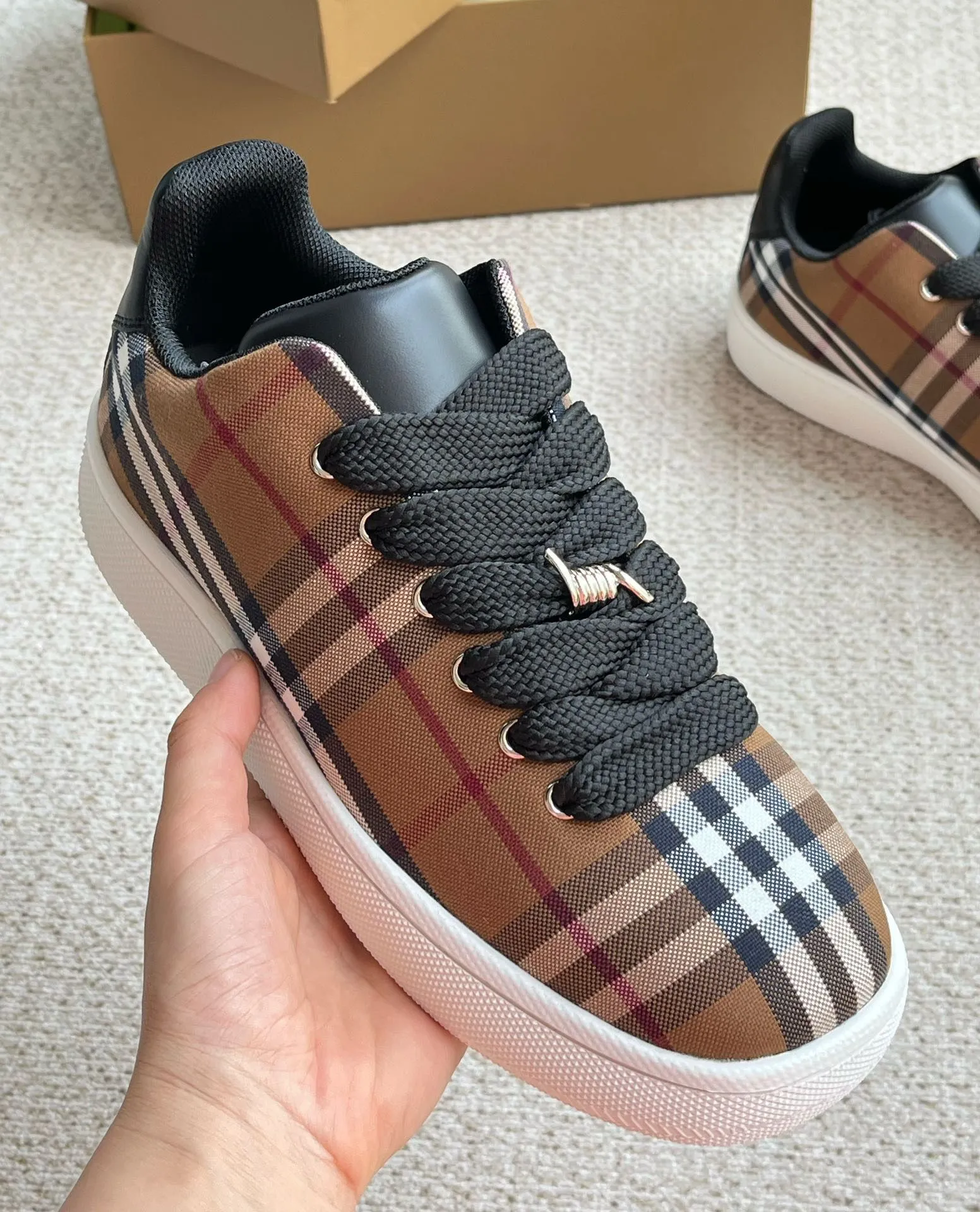 2024S/S Casual Design Leather Box Sneakers Shoes Rounded Toe Runner ...