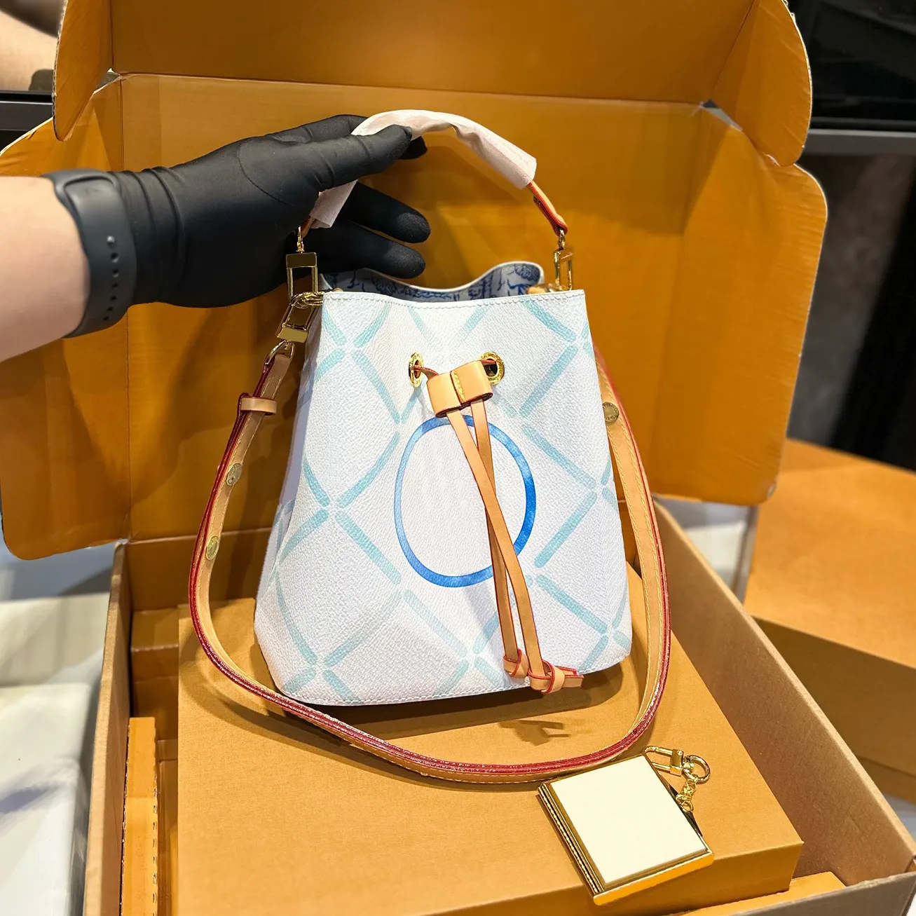 Designer Bucket White Designer Bag Luxury Crossbody Handwhite Designer ...