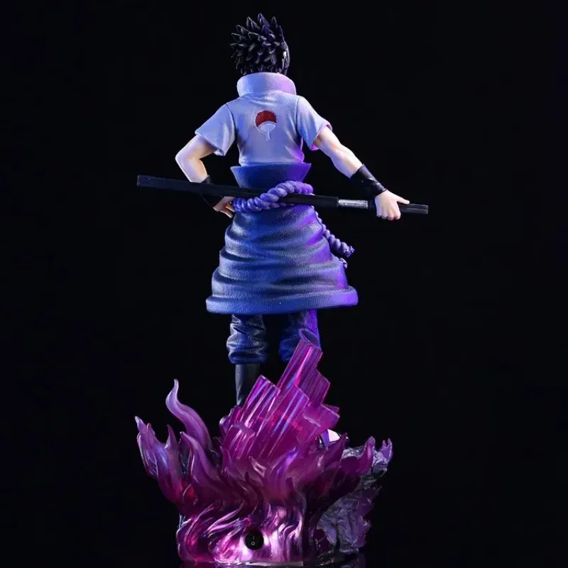 big sasuke statue