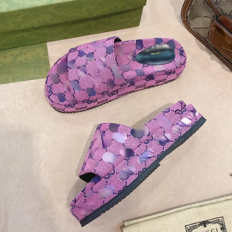 Brand Logo Print Thick Soled Slippers Sandals Beach Shoes For Men and ...