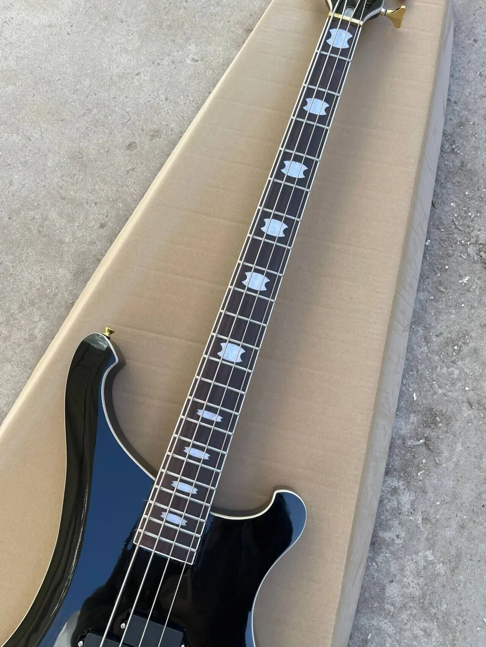Black Body 4 Strings Electric Bass Guitar With Gold Hardware Rosewood ...
