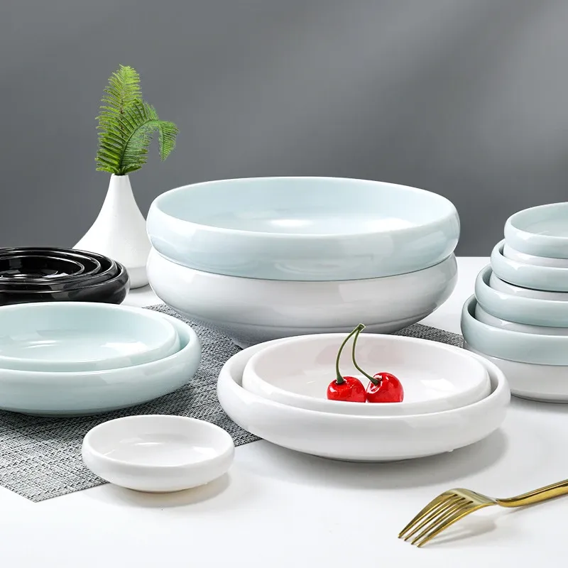 minimalist dinner set