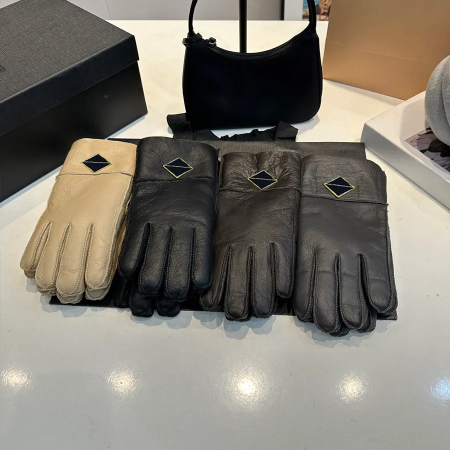 Designer Leather Gloves For Men And Women Thick Warm Autumn Winter ...