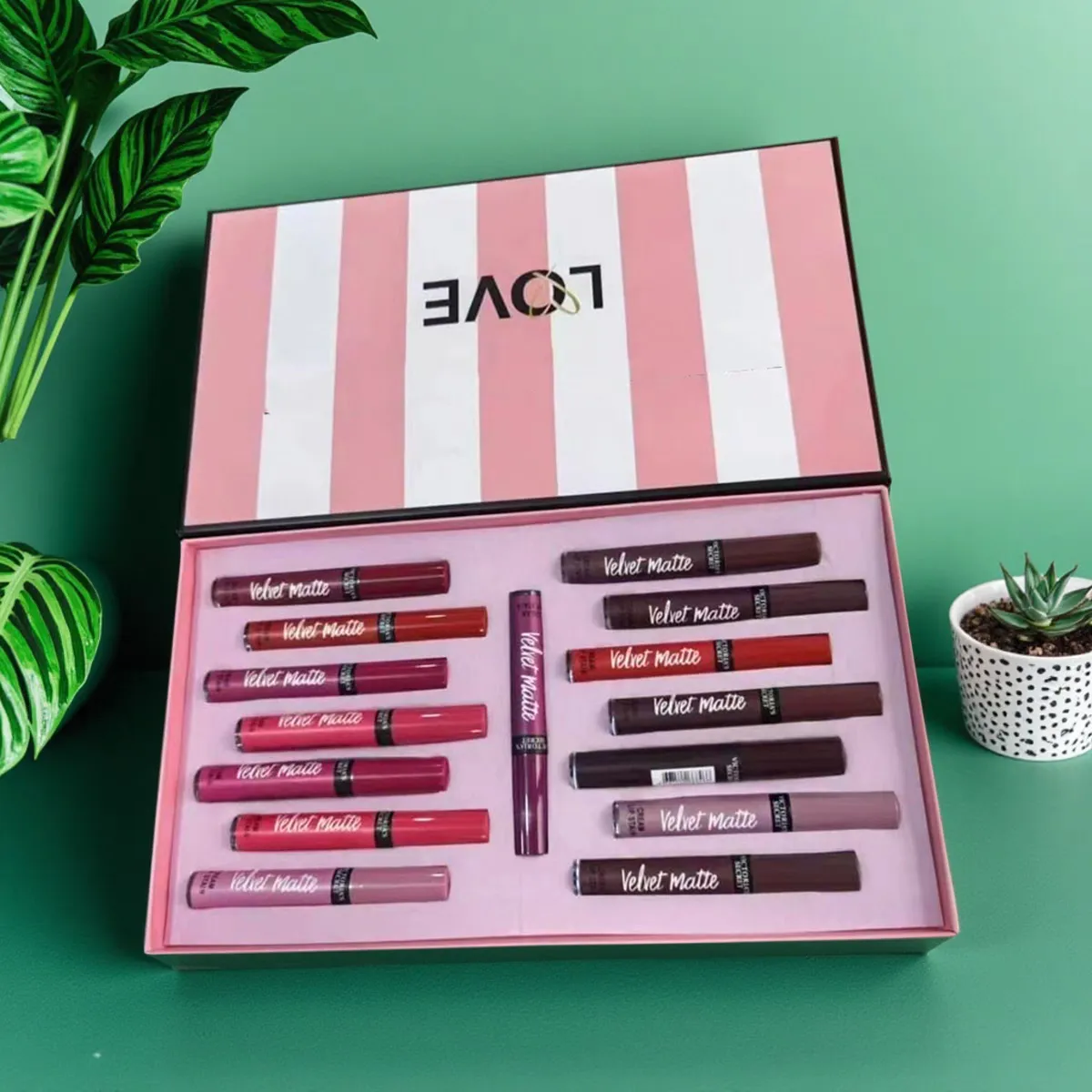 Veet Matte Lipstick And Lip Gloss Makeup Gift Set With Long Lasting ...