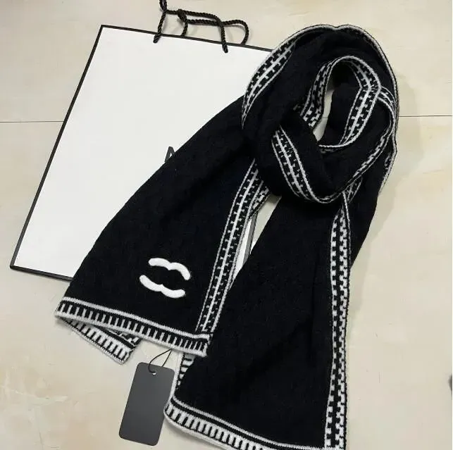 Classic Designer Women's Winter Warm Thickened Long Scarf: Cashmere ...