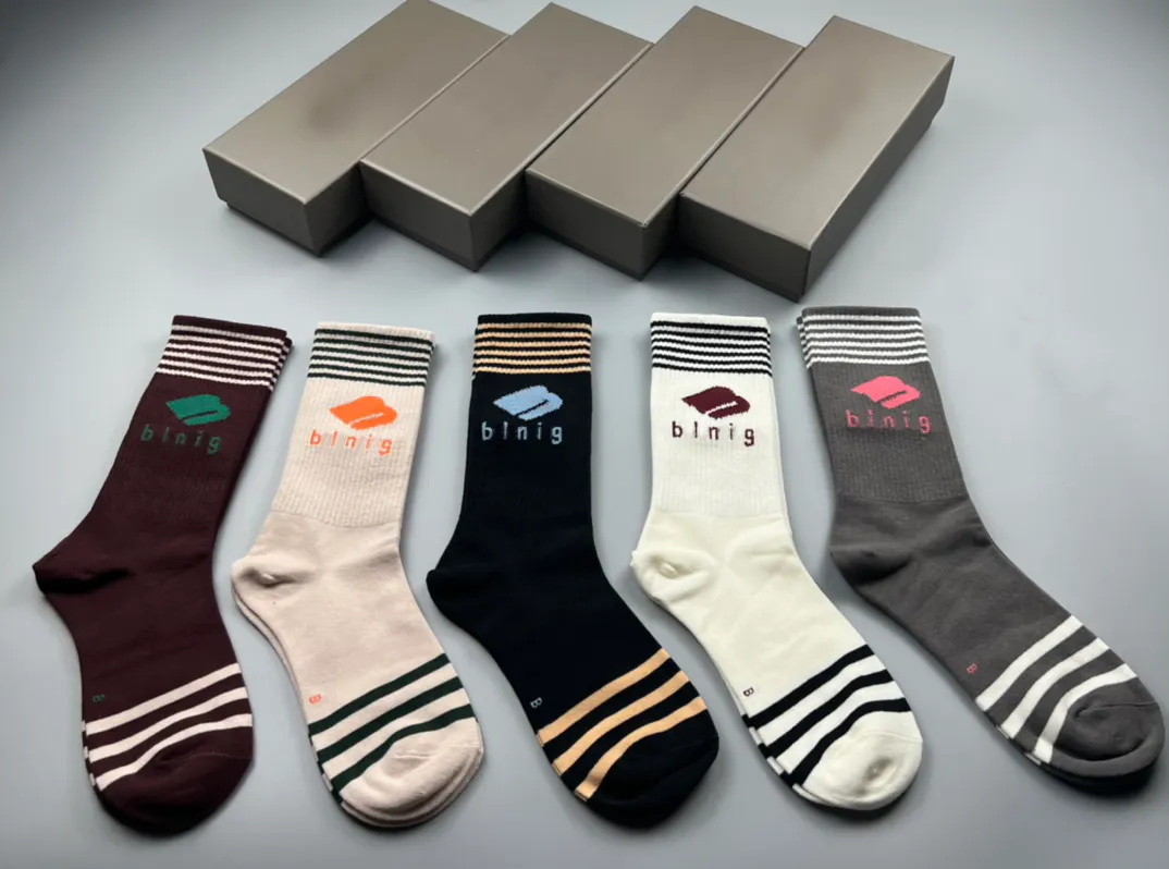 Designer Socks: Men's and Women's Pure Cotton Couple Socks - White ...