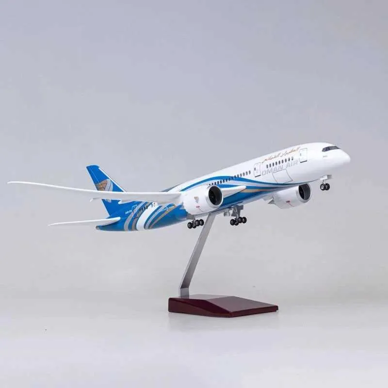 1/130 Scale B787 Aircraft Oman Airline With W Light And Wheel Diecast ...