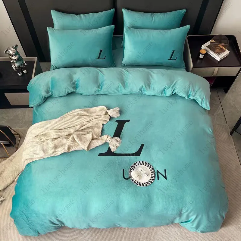 Trendy Velvet Bunny Duvet Cover For Women And Men Logo Design ...