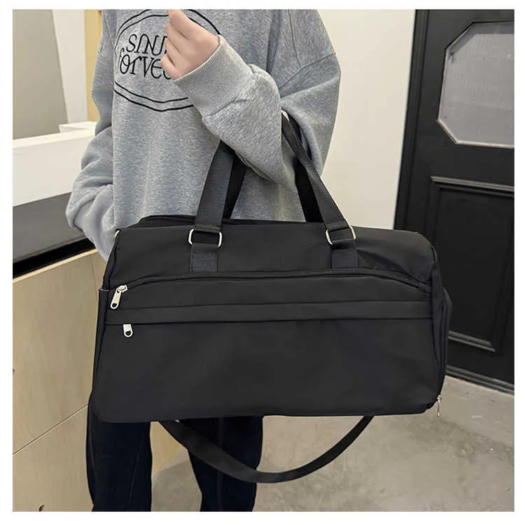 Minimalist waterproof fitness bag with 20-35L capacity, polyester ...