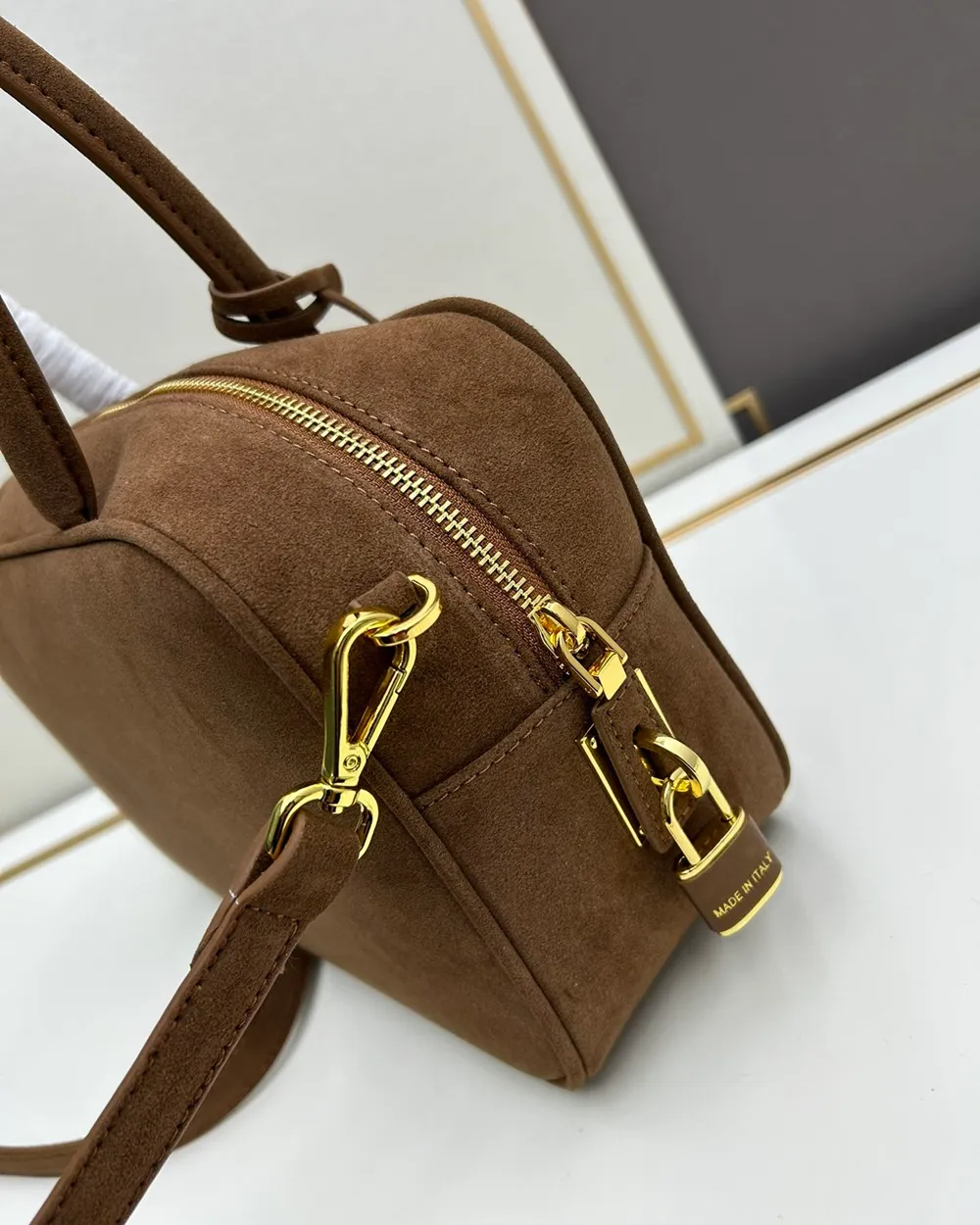 Leather Shoulder Bag for Women 11.8 × 6.9 × 3.5 in Pillow Shape Zipper ...