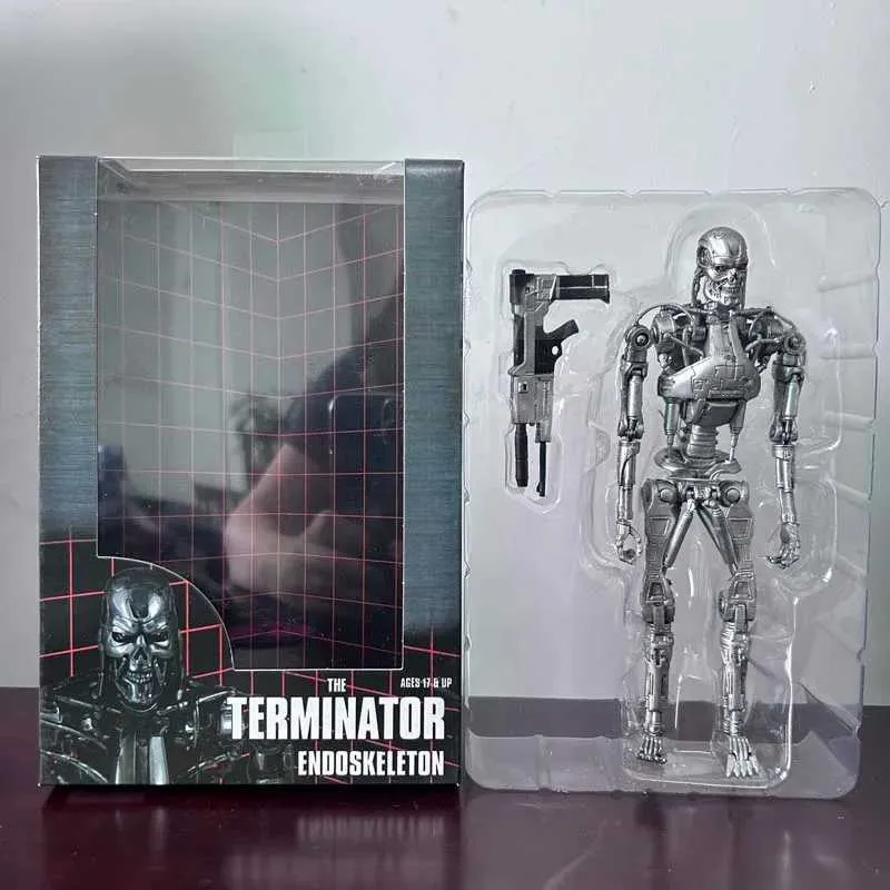 Terminator Genisys T-800 Guardian Endoskeleton Action Figure - Movable ...