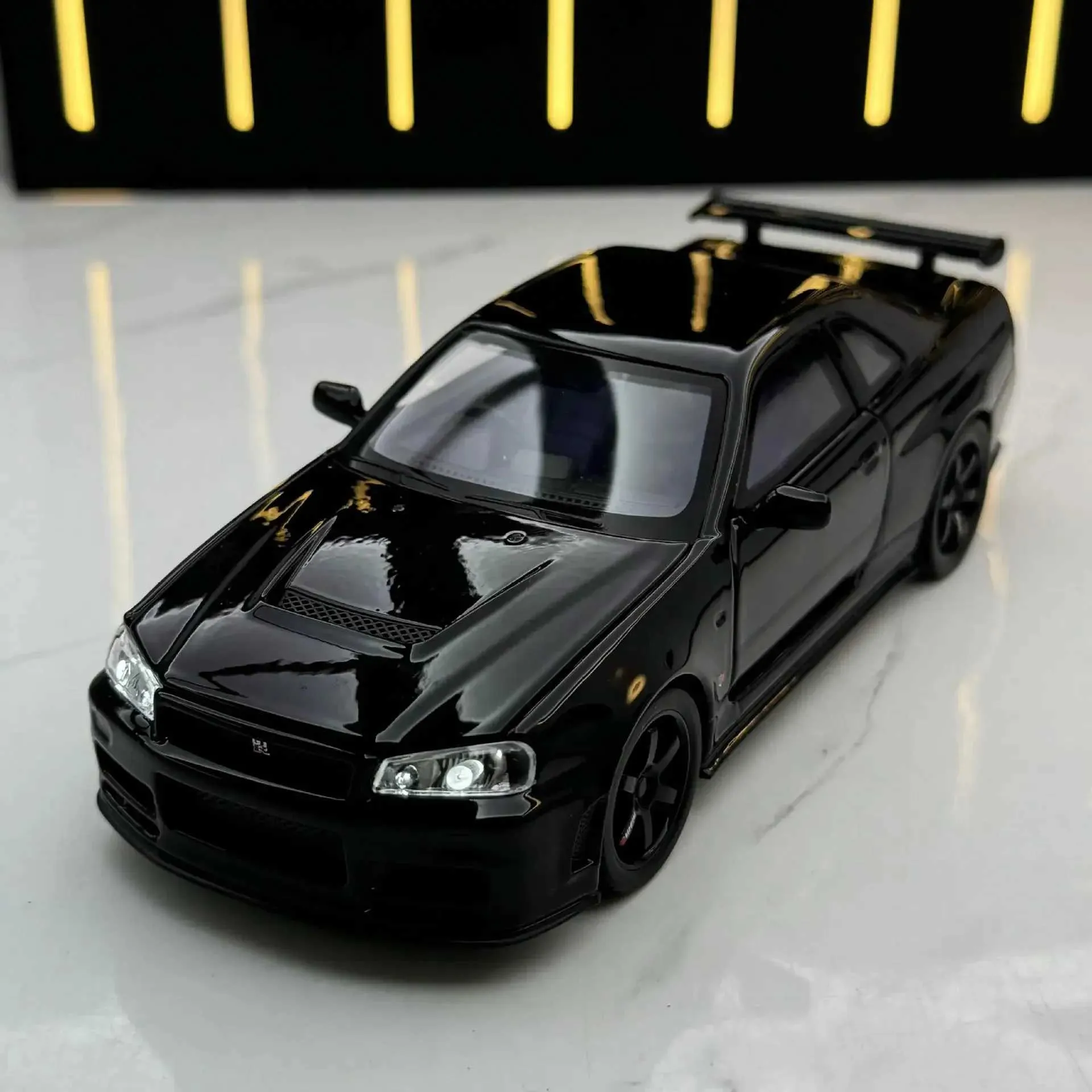 32 Scale Nissan Skyline GTR R34 Diecast Metal Department Of Motor ...