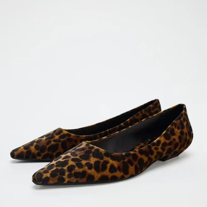 Leopard Print Pointed Toe Low Heel Sandals for Women with PU Upper and ...