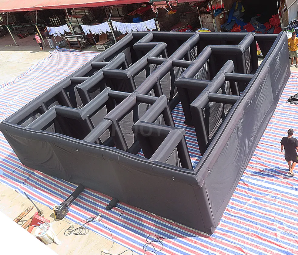 Portable 9x9x2m Black Inflatable Thirteenth Floor Haunted House With ...