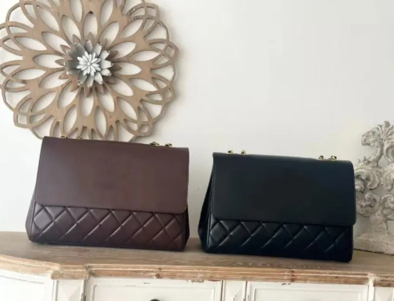 Designer Shoulder Handbags: 12A Mirror Quality Caviar Sheepskin Classic ...