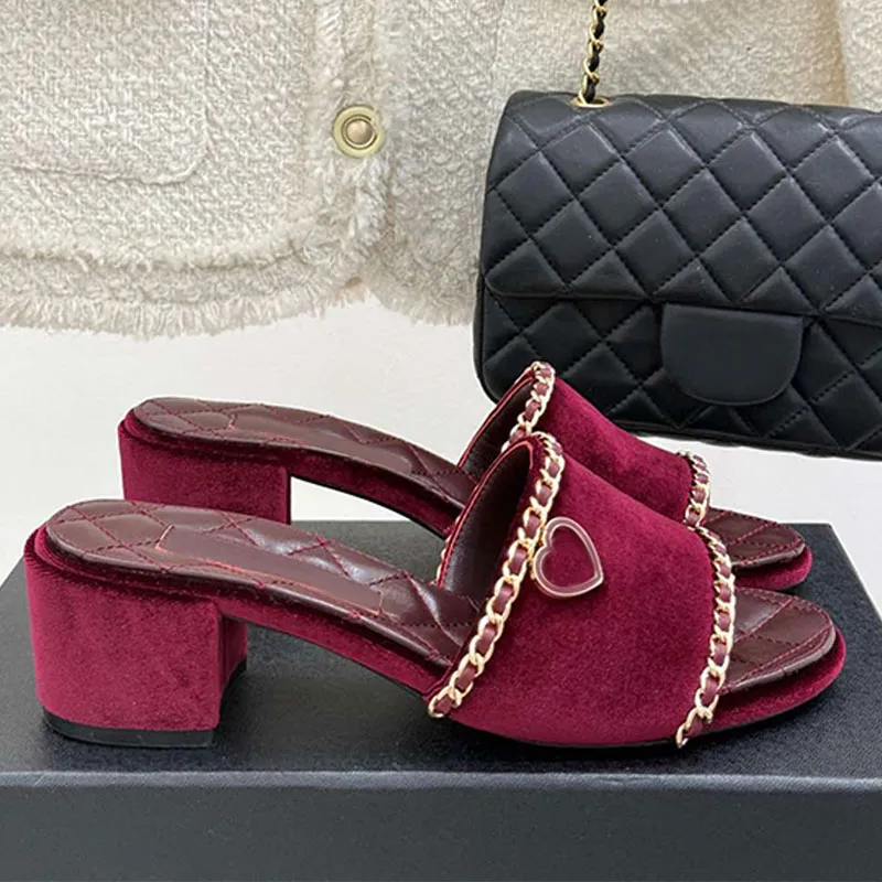 Bulk Vintage Veet Love Chain Chunky Heel Sandals Designer Sildes ...