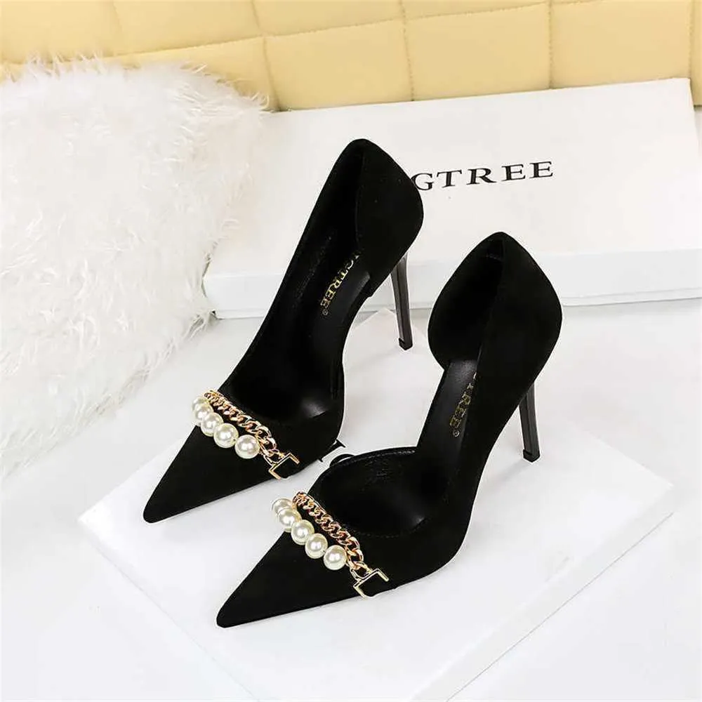 Wholesale Red Bottomed TN Style Slim Stiletto Slide Heels With Pearl ...