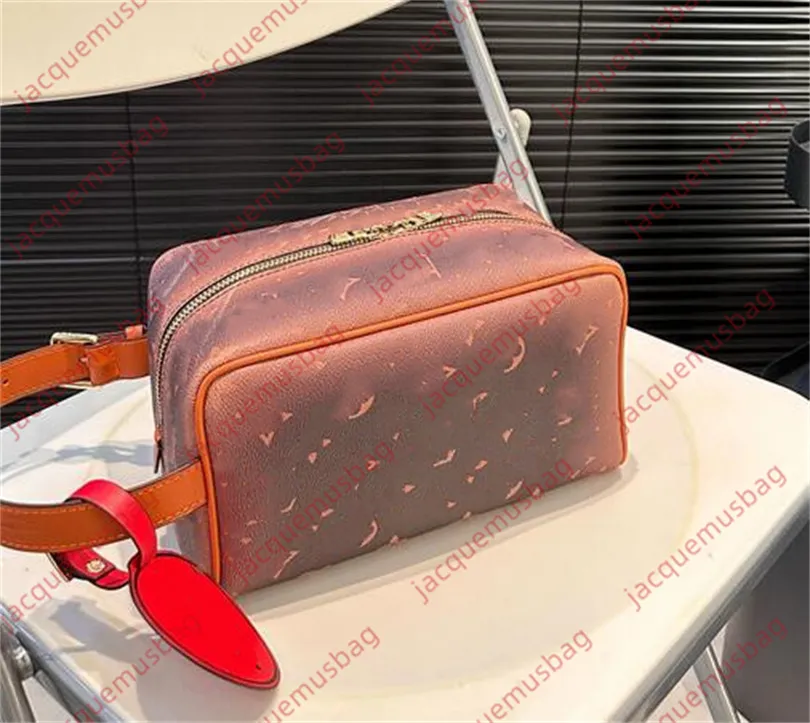 High Quality Designer Locker Dopp Kit For Women And Men Toilet Bag ...