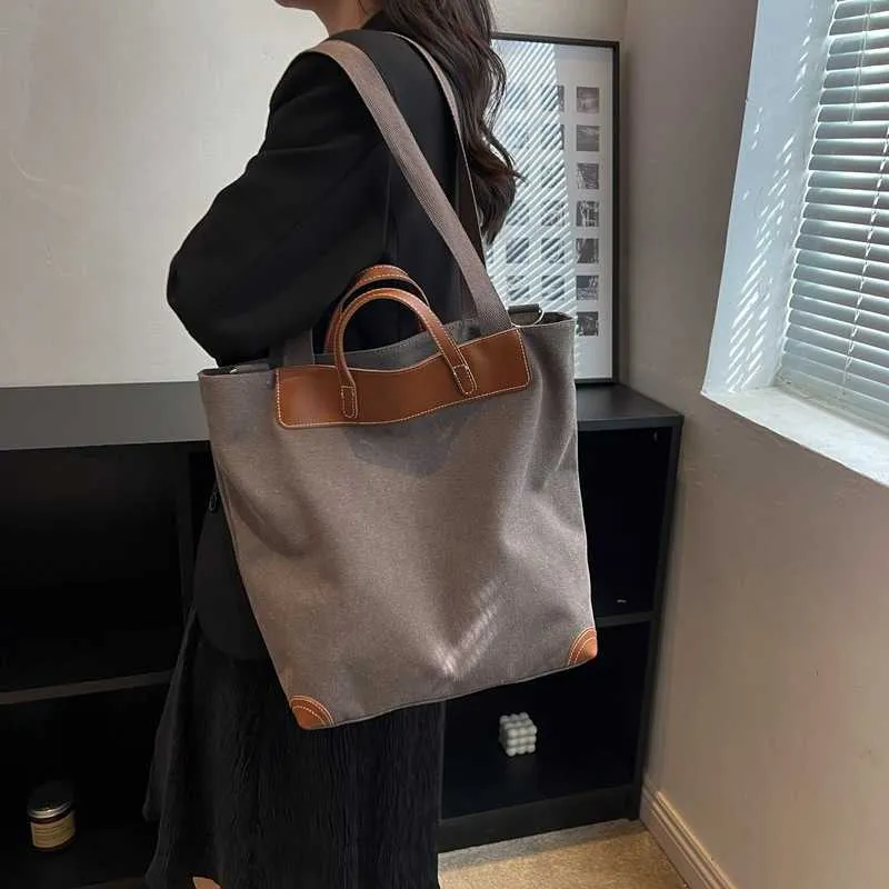 Small Nylon Tote Bag with Zipper: Women's Casual Shoulder Bag for ...