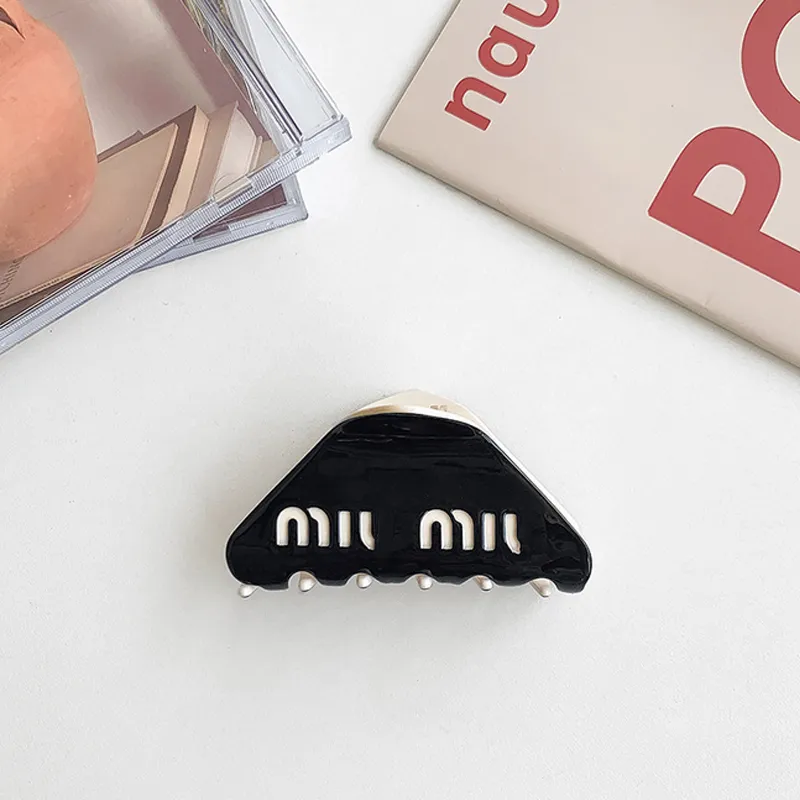 Acrylic Letter Hair Claw Clips Cute Letter Claw Clip Clamp Fashion Hair ...