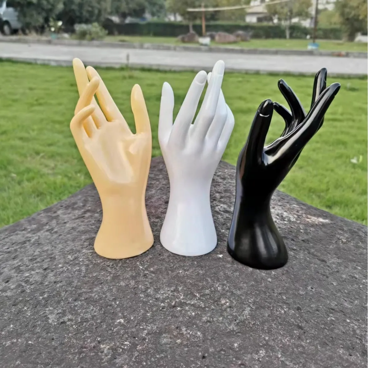 DHgate.com:Realistic Plastic Hand Model for Jewelry Display: Lifelike ...
