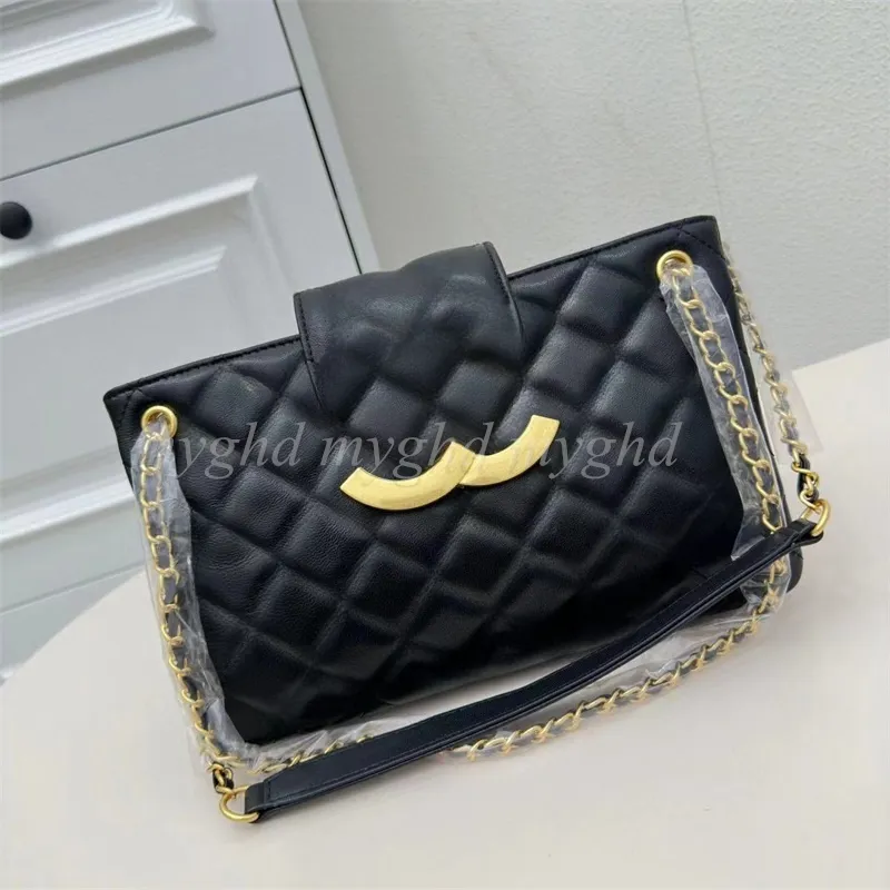 DHgate.com:Womens Fashion Chain Shoulder Bag, Black Color, 25582:Bags, Luggage & Accessories